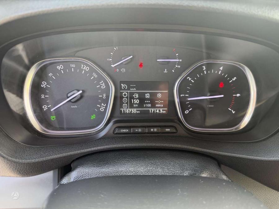 Pelēks Peugeot Expert 2019 Skaudvilė, ar dzinēja tilpumu 2.00 L un nobraukumu 116 tūkst. km par 11900 €, foto 17 vietnē AUTOMOTO.COM.LV