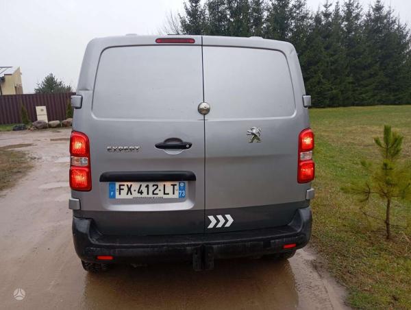 Grey Peugeot Expert 2021 in Kaunas, with an engine capacity of 2.00 L and mileage of 210 thousand km for 9500 €, photo 2 on AUTOMOTO.COM.LV