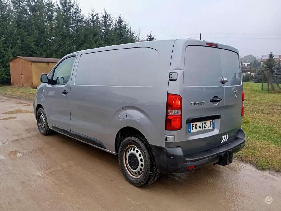 Grey Peugeot Expert 2021 in Kaunas, with an engine capacity of 2.00 L and mileage of 210 thousand km for 9500 €, photo 3 on AUTOMOTO.COM.LV