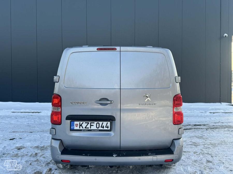 Grey Peugeot Expert 2021 in Panevezys, with an engine capacity of 2.00 L and mileage of 286 thousand km for 9999 €, photo 9 on AUTOMOTO.COM.LV