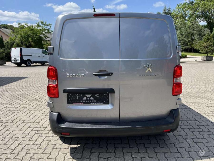 Grey Peugeot Expert 2021 in Alytus, with an engine capacity of 1.50 L and mileage of 189 thousand km for 9438 €, photo 8 on AUTOMOTO.COM.LV