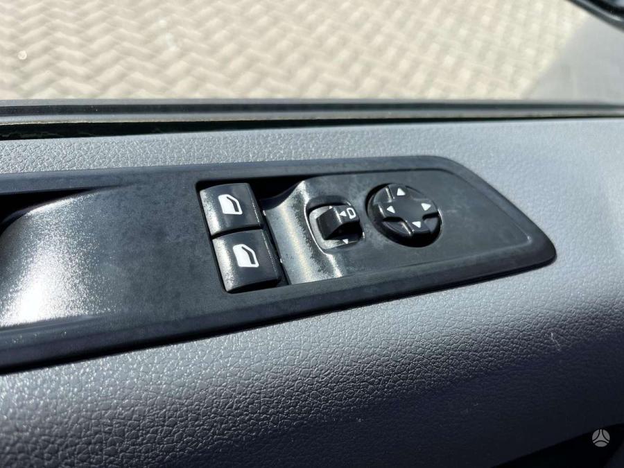 Grey Peugeot Expert 2021 in Alytus, with an engine capacity of 1.50 L and mileage of 189 thousand km for 9438 €, photo 16 on AUTOMOTO.COM.LV