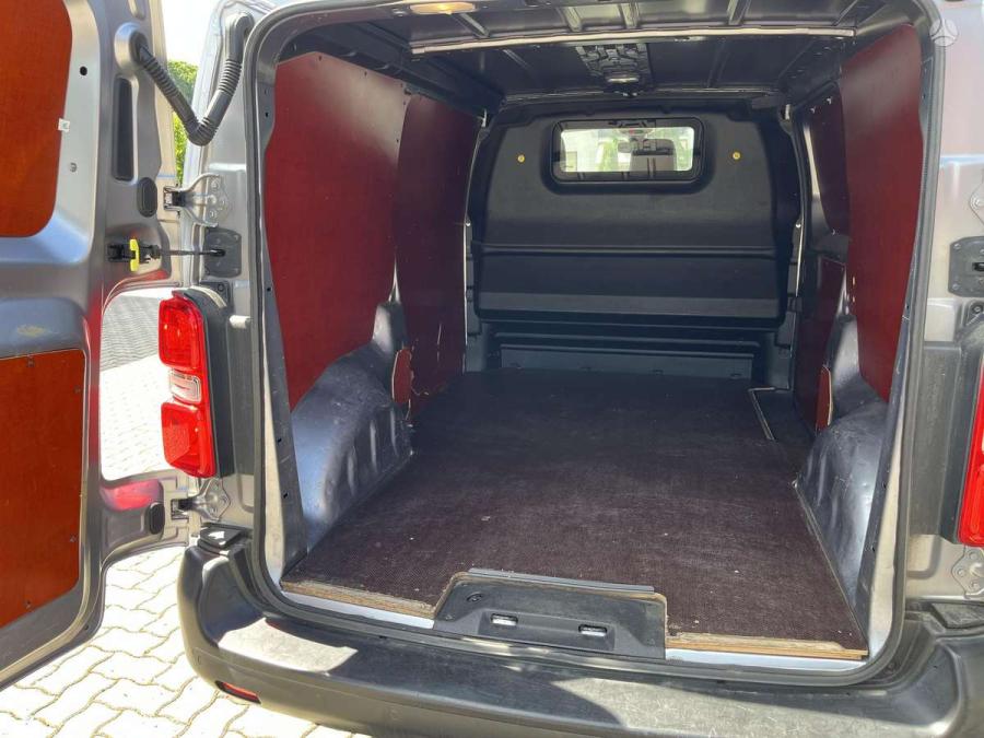 Grey Peugeot Expert 2021 in Alytus, with an engine capacity of 1.50 L and mileage of 189 thousand km for 9438 €, photo 21 on AUTOMOTO.COM.LV