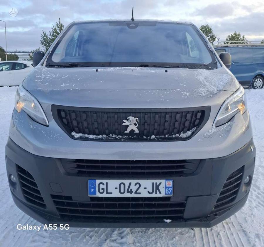 Grey Peugeot Expert 2022 in Taurage, with an engine capacity of 2.00 L and mileage of 194 thousand km for 12800 €, photo 5 on AUTOMOTO.COM.LV