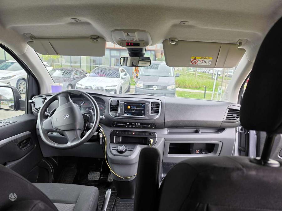 Grey Peugeot Expert 2022 in Vilnius, with an engine capacity of 2.00 L and mileage of 159 thousand km for 23595 €, photo 7 on AUTOMOTO.COM.LV