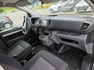 Grey Peugeot Expert 2022 in Vilnius, with an engine capacity of 2.00 L and mileage of 159 thousand km for 23595 €, photo 8 on AUTOMOTO.COM.LV