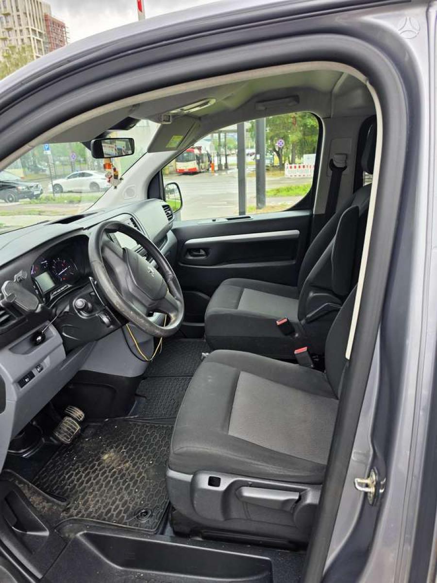 Grey Peugeot Expert 2022 in Vilnius, with an engine capacity of 2.00 L and mileage of 159 thousand km for 23595 €, photo 9 on AUTOMOTO.COM.LV