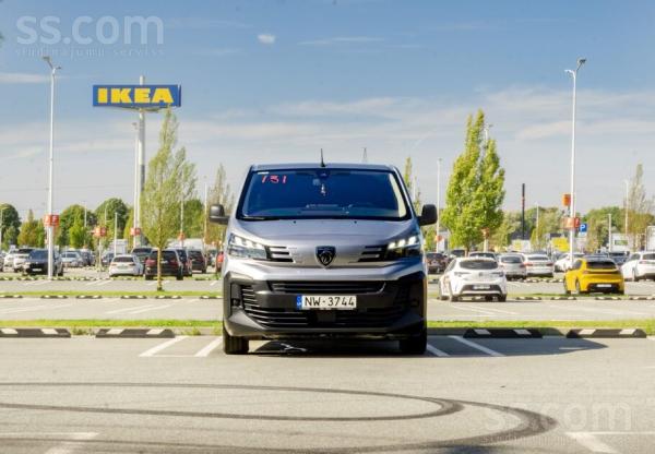 Pelēks Peugeot Expert 2024 Rīga, ar dzinēja tilpumu 2.00 L un nobraukumu 38 tūkst. km par 32990 €, foto 4 vietnē AUTOMOTO.COM.LV