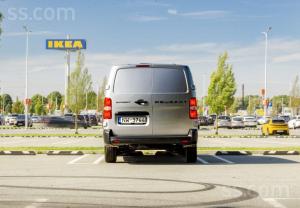 Grey Peugeot Expert 2024 in Riga, with an engine capacity of 2.00 L and mileage of 38 thousand km for 31590 €, photo 8 on AUTOMOTO.COM.LV