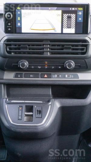 Grey Peugeot Expert 2024 in Riga, with an engine capacity of 2.00 L and mileage of 38 thousand km for 31590 €, photo 14 on AUTOMOTO.COM.LV