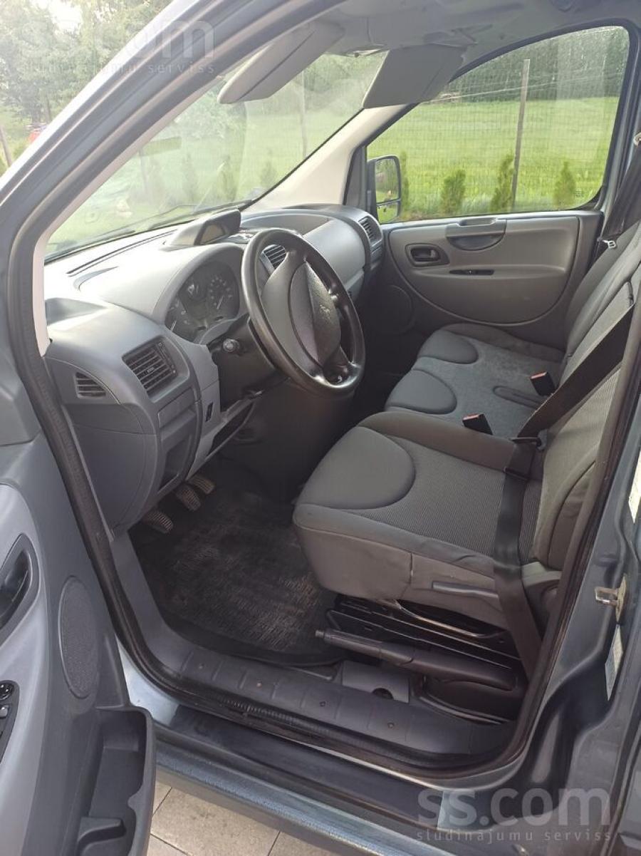 Grey Peugeot Expert 2007 in Bauska, with an engine capacity of 2.00 L and mileage of 380 thousand km for 1950 €, photo 5 on AUTOMOTO.COM.LV