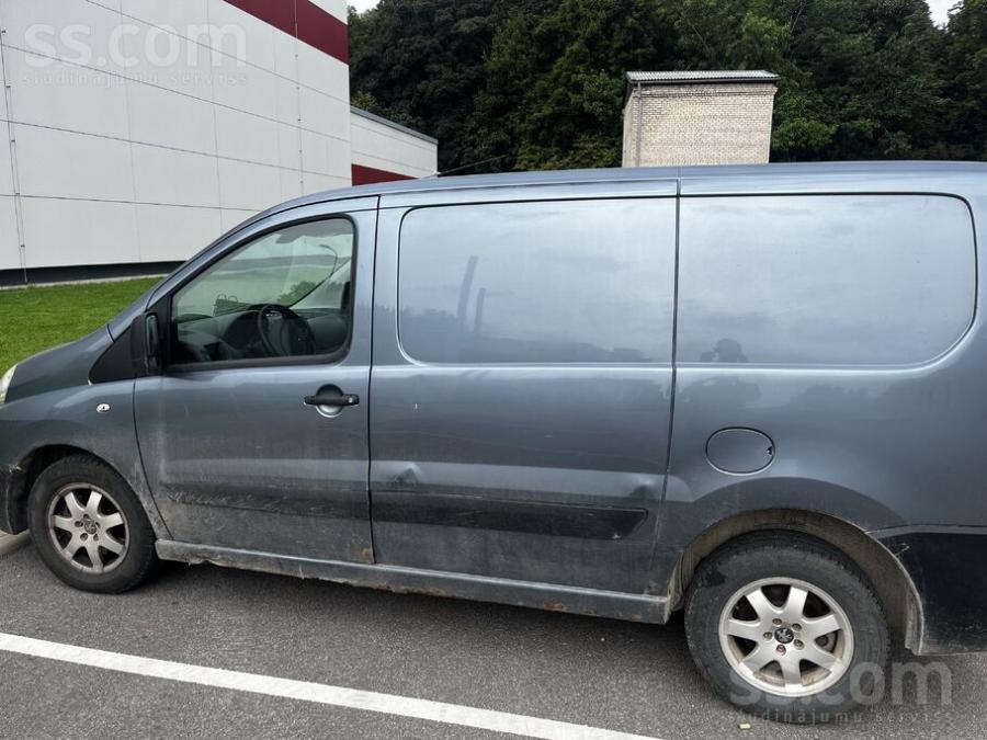 Grey Peugeot Expert 2007 in Bauska, with an engine capacity of 2.00 L and mileage of 421 thousand km for 600 €, photo 3 on AUTOMOTO.COM.LV