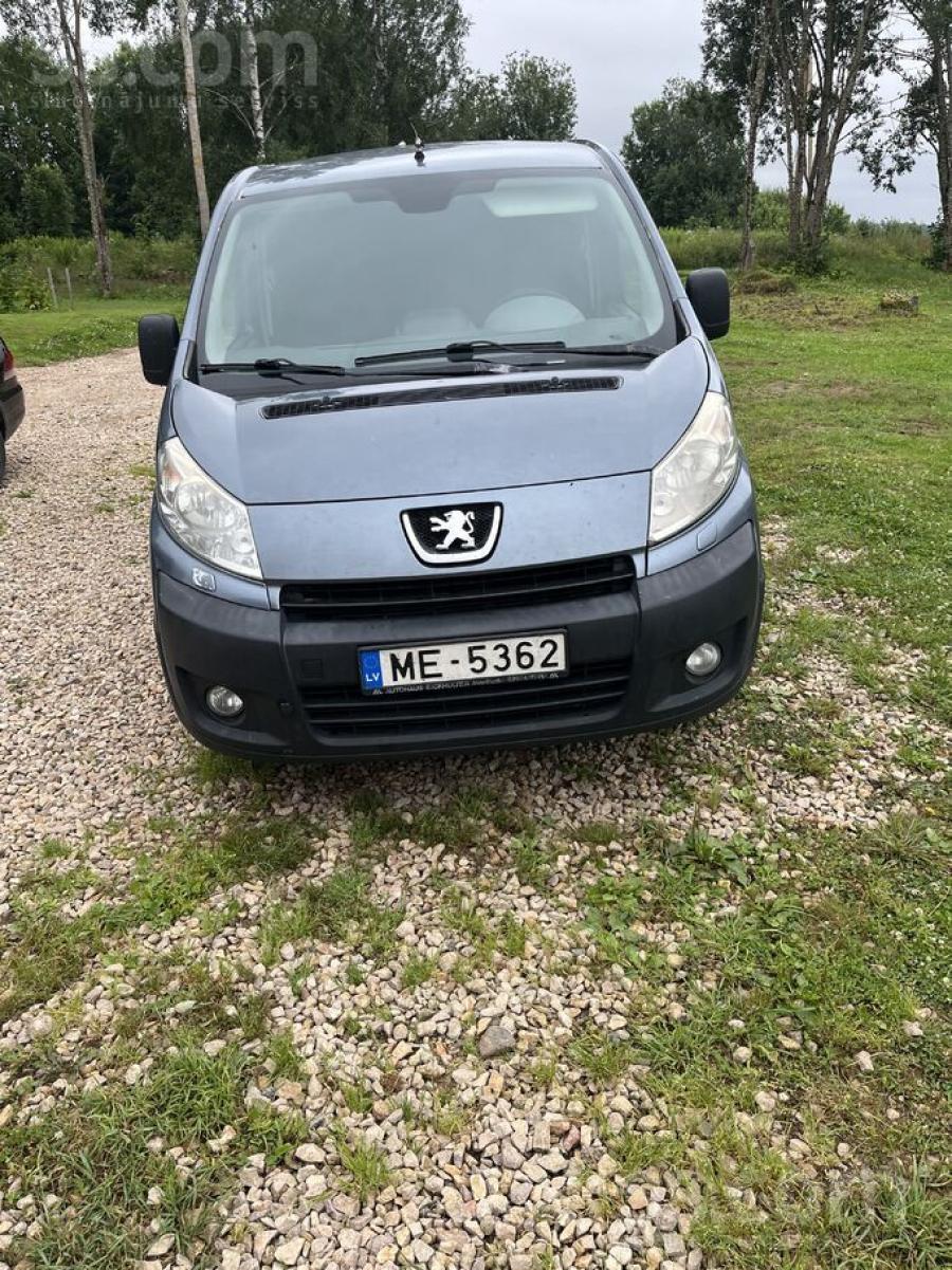 Pelēks Peugeot Expert 2008 Rīga, ar dzinēja tilpumu 2.00 L un nobraukumu 520 tūkst. km par 1000 €, foto 4 vietnē AUTOMOTO.COM.LV