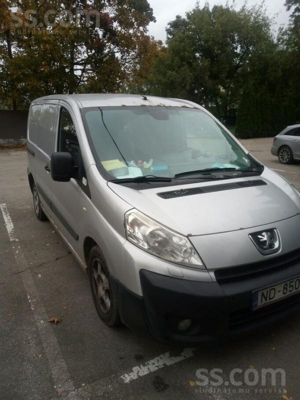 Grey Peugeot Expert 2010 in Riga, with an engine capacity of 2.00 L and mileage of 394 thousand km for 2250 €, photo 4 on AUTOMOTO.COM.LV