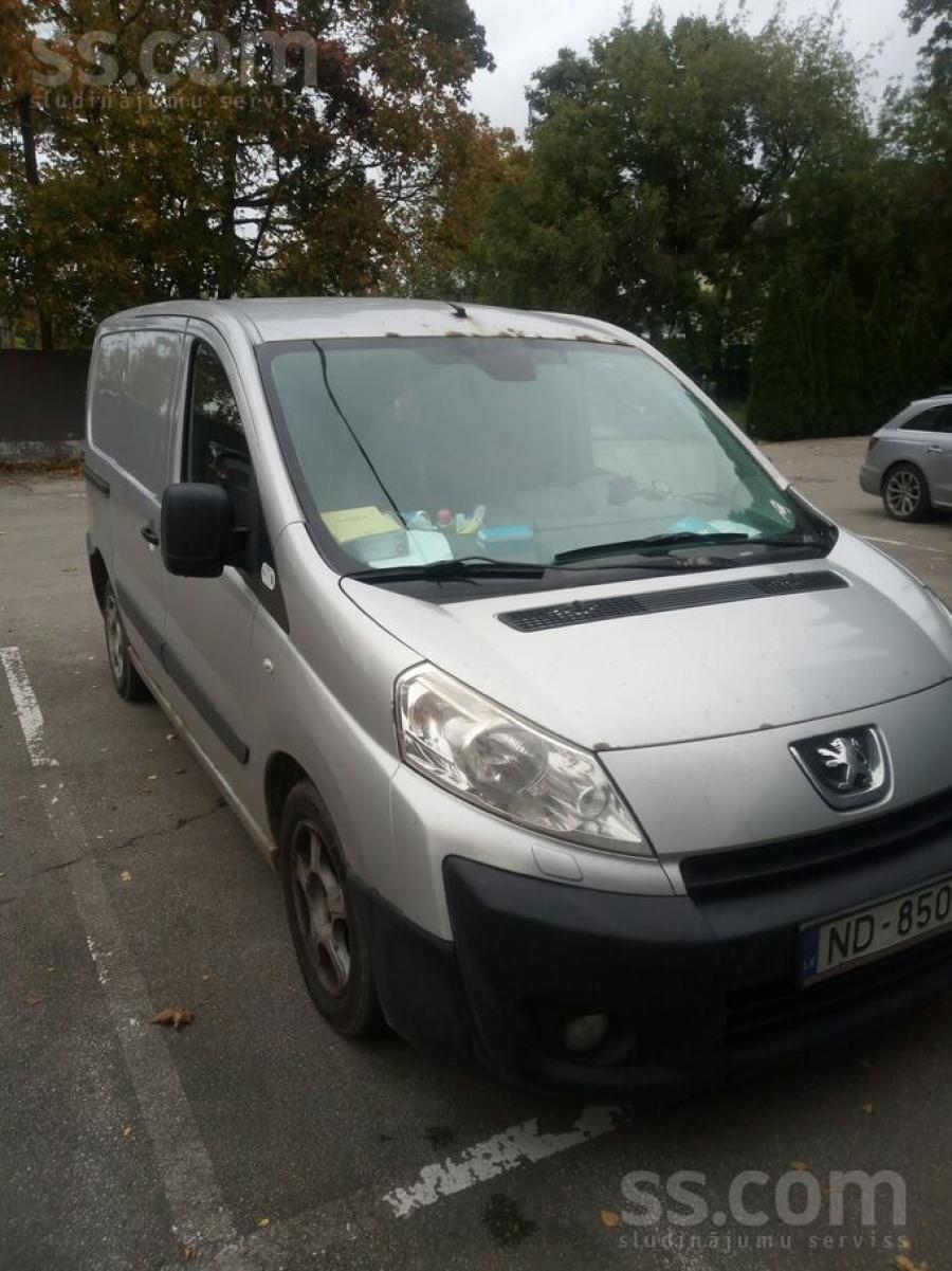 Grey Peugeot Expert 2010 in Riga, with an engine capacity of 2.00 L and mileage of 394 thousand km for 2250 €, photo 4 on AUTOMOTO.COM.LV