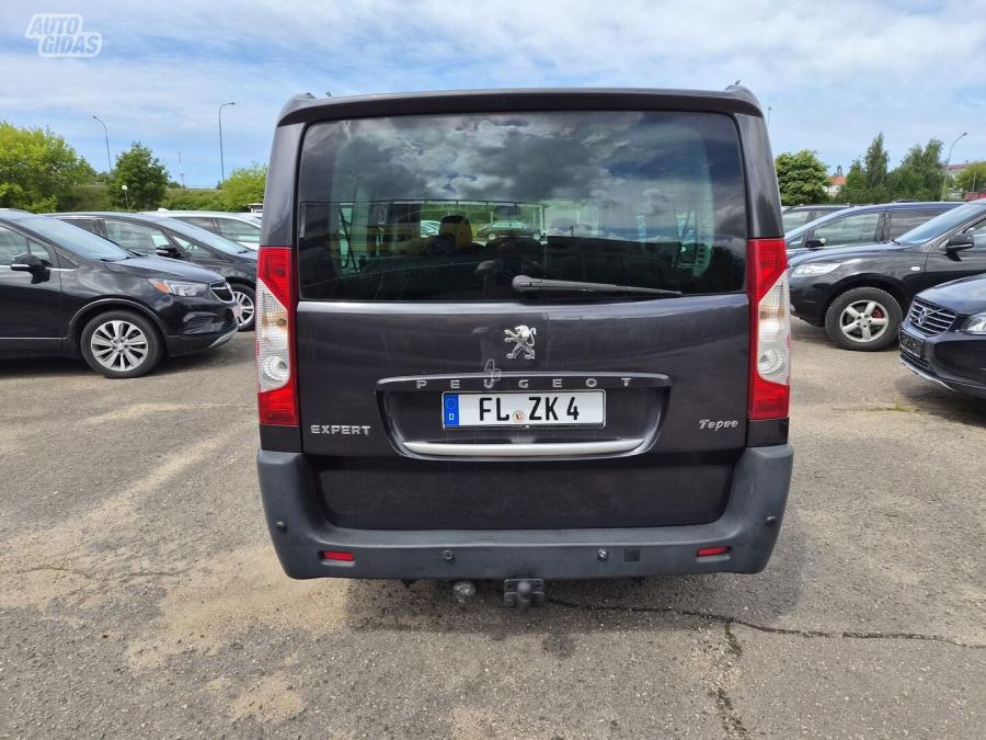 Grey Peugeot Expert 2011 in Klaipeda, with an engine capacity of 2.00 L and mileage of 287 thousand km for 6500 €, photo 9 on AUTOMOTO.COM.LV