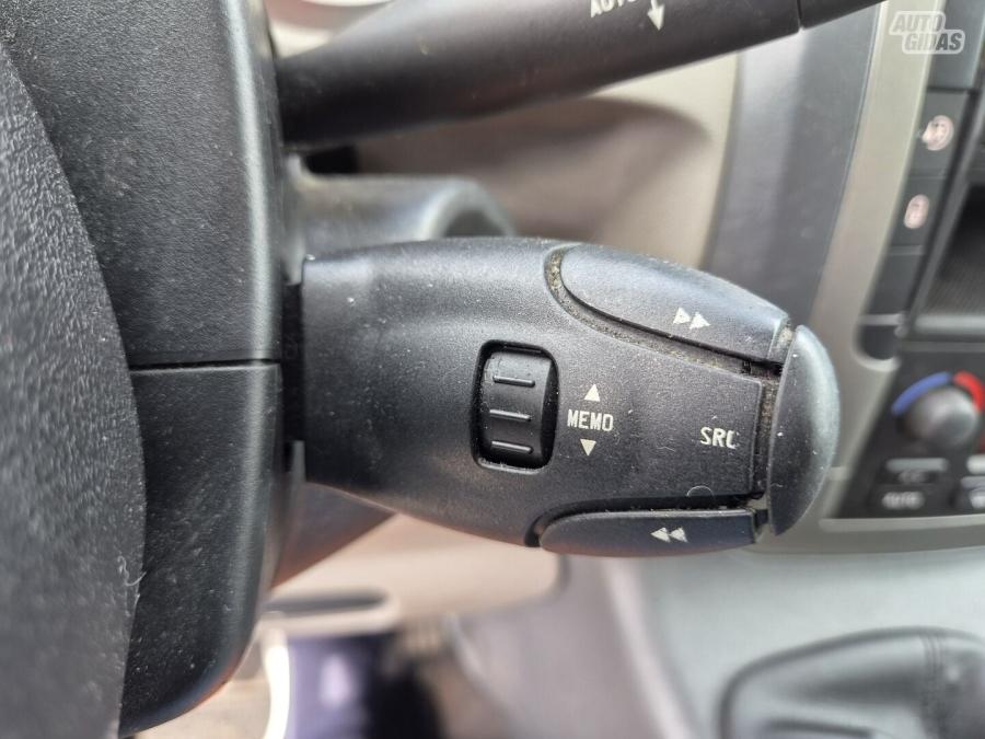 Grey Peugeot Expert 2011 in Klaipeda, with an engine capacity of 2.00 L and mileage of 287 thousand km for 6500 €, photo 28 on AUTOMOTO.COM.LV