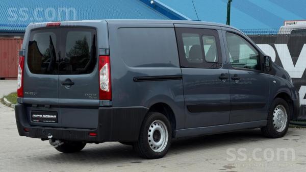 Grey Peugeot Expert 2015 in Liepaja, with an engine capacity of 2.00 L and mileage of 296 thousand km for 4850 €, photo 7 on AUTOMOTO.COM.LV