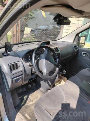 Grey Peugeot Expert 2015 in Jurmala, with an engine capacity of 2.00 L and mileage of 371 thousand km for 3300 €, photo 3 on AUTOMOTO.COM.LV