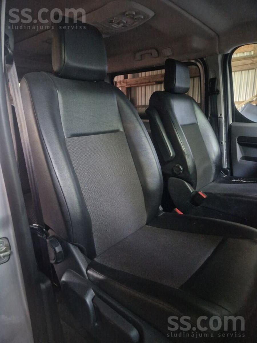 Grey Peugeot Expert 2017 in Aizkraukle, with an engine capacity of 1.60 L and mileage of 285 thousand km for 10500 €, photo 9 on AUTOMOTO.COM.LV