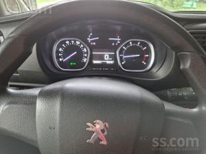 Grey Peugeot Expert 2017 in Aizkraukle, with an engine capacity of 1.60 L and mileage of 292 thousand km for 9300 €, photo 8 on AUTOMOTO.COM.LV