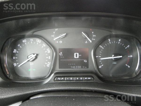 Grey Peugeot Expert 2017 in Valka, with an engine capacity of 2.00 L and mileage of 146 thousand km for 9600 €, photo 9 on AUTOMOTO.COM.LV
