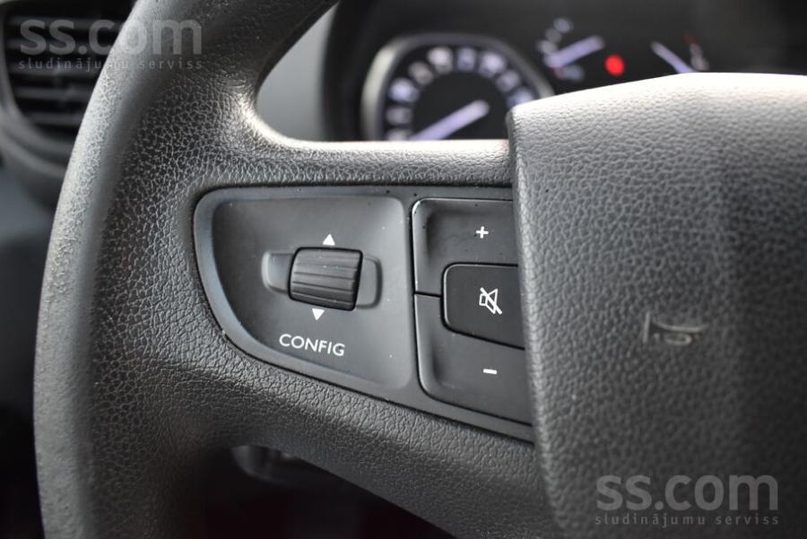 Pelēks Peugeot Expert 2018 Kuldīga, ar dzinēja tilpumu 2.00 L un nobraukumu 0 tūkst. km par 10550 €, foto 16 vietnē AUTOMOTO.COM.LV