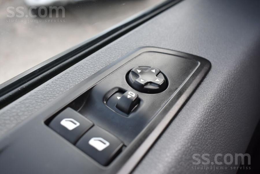 Pelēks Peugeot Expert 2018 Kuldīga, ar dzinēja tilpumu 2.00 L un nobraukumu 0 tūkst. km par 10550 €, foto 18 vietnē AUTOMOTO.COM.LV