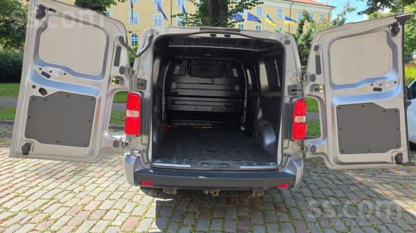 Pelēks Peugeot Expert 2022 Rīga, ar dzinēja tilpumu 0.00 L un nobraukumu 55 tūkst. km par 25000 €, foto 3 vietnē AUTOMOTO.COM.LV