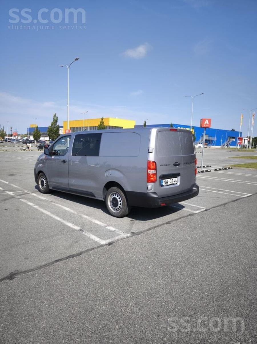Grey Peugeot Expert 2024 in Riga, with an engine capacity of 2.00 L and mileage of 38 thousand km for 31900 €, photo 5 on AUTOMOTO.COM.LV