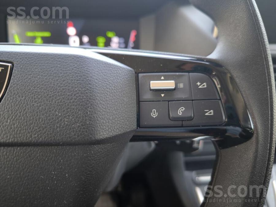Grey Peugeot Expert 2024 in Riga, with an engine capacity of 2.00 L and mileage of 38 thousand km for 31900 €, photo 15 on AUTOMOTO.COM.LV