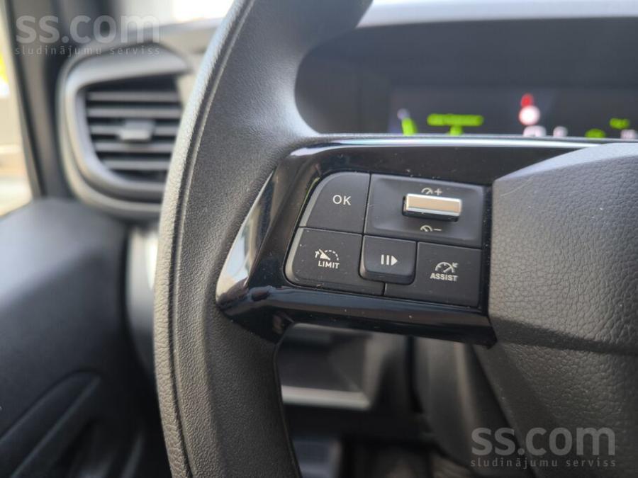 Grey Peugeot Expert 2024 in Riga, with an engine capacity of 2.00 L and mileage of 38 thousand km for 31900 €, photo 16 on AUTOMOTO.COM.LV