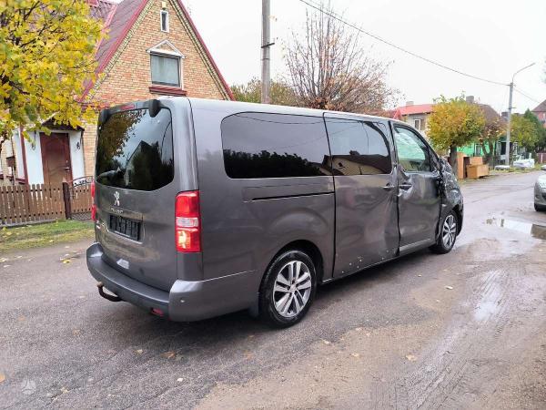 Grey Peugeot Expert 2017 in Siauliai, with an engine capacity of 2.00 L and mileage of 213 thousand km for 9200 €, photo 3 on AUTOMOTO.COM.LV