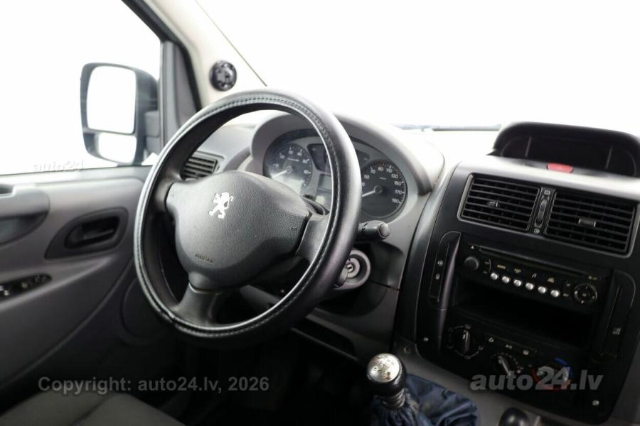 Pelēks Peugeot Expert 2010 Tallina, ar dzinēja tilpumu 2.00 L un nobraukumu 310 tūkst. km par 1499 €, foto 5 vietnē AUTOMOTO.COM.LV