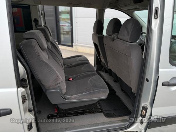 Grey Peugeot Expert 2010 in Tartu, with an engine capacity of 2.00 L and mileage of 330 thousand km for 3500 €, photo 11 on AUTOMOTO.COM.LV