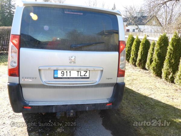 Pelēks Peugeot Expert 2011 Tallina, ar dzinēja tilpumu 2.00 L un nobraukumu 354 tūkst. km par 3600 €, foto 11 vietnē AUTOMOTO.COM.LV