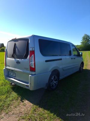 Grey Peugeot Expert 2013 in Tallinn, with an engine capacity of 2.00 L and mileage of 290 thousand km for 7900 €, photo 6 on AUTOMOTO.COM.LV