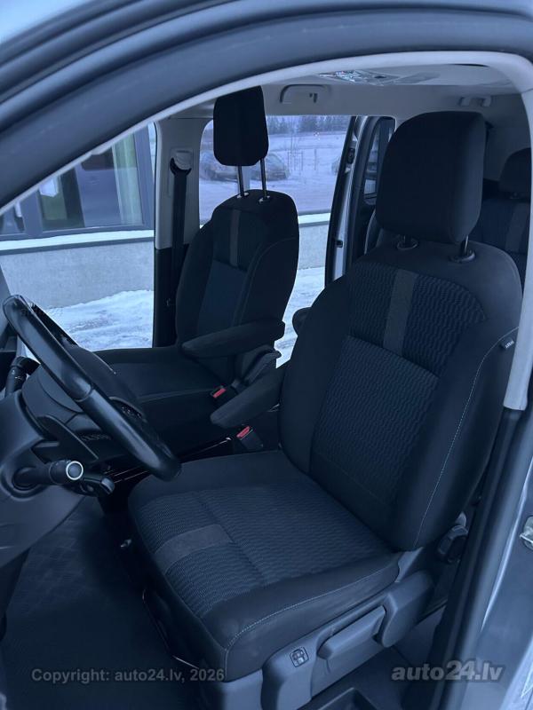 Grey Peugeot Expert 2021 in Tallinn, with an engine capacity of 2.00 L and mileage of 177 thousand km for 20999 €, photo 11 on AUTOMOTO.COM.LV