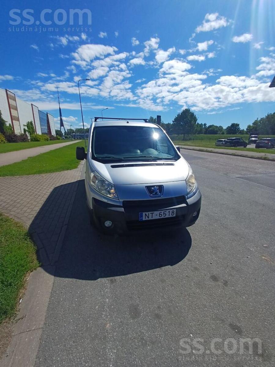 Peugeot Expert 2010 Rīga, ar dzinēja tilpumu 2.00 L un nobraukumu 247 tūkst. km par 2900 €, foto 4 vietnē AUTOMOTO.COM.LV