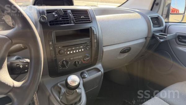 Peugeot Expert 2007 Daugavpils, ar dzinēja tilpumu 2.00 L un nobraukumu 270 tūkst. km par 1800 €, foto 4 vietnē AUTOMOTO.COM.LV
