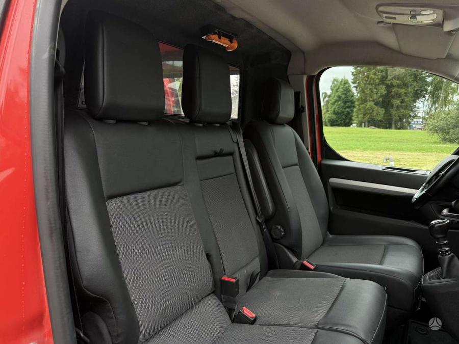 Red Peugeot Expert 2021 in Rokiskis, with an engine capacity of 2.00 L and mileage of 208 thousand km for 12800 €, photo 19 on AUTOMOTO.COM.LV