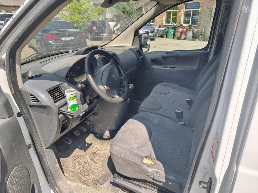 Balts Peugeot Expert 2007 Panevēža, ar dzinēja tilpumu 2.00 L un nobraukumu 365 tūkst. km par 650 €, foto 8 vietnē AUTOMOTO.COM.LV