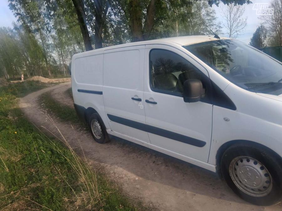Balts Peugeot Expert 2012 Telšiai, ar dzinēja tilpumu 2.00 L un nobraukumu 350 tūkst. km par 2200 €, foto 4 vietnē AUTOMOTO.COM.LV