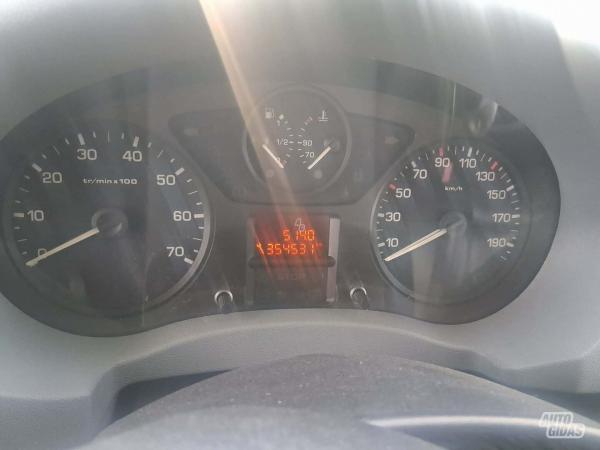 Balts Peugeot Expert 2012 Telšiai, ar dzinēja tilpumu 2.00 L un nobraukumu 350 tūkst. km par 2200 €, foto 10 vietnē AUTOMOTO.COM.LV