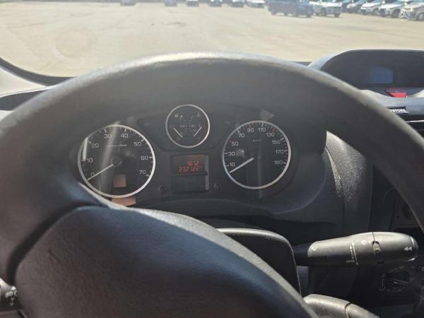 Balts Peugeot Expert 2014 Marijampole, ar dzinēja tilpumu 0.00 L un nobraukumu 229 tūkst. km par 2850 €, foto 7 vietnē AUTOMOTO.COM.LV