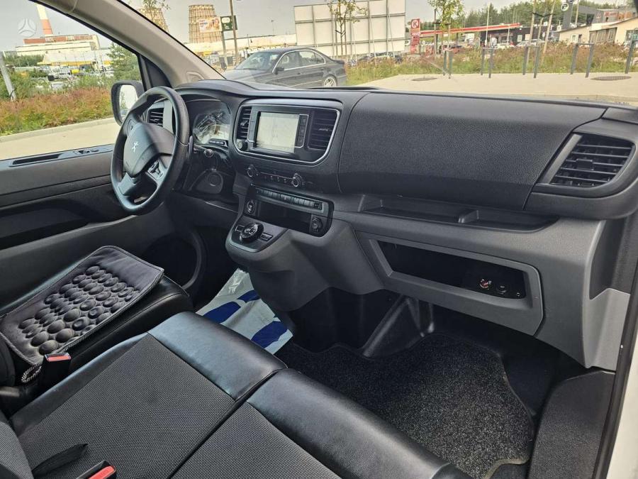 White Peugeot Expert 2016 in Vilnius, with an engine capacity of 0.00 L and mileage of 162 thousand km for 8350 €, photo 25 on AUTOMOTO.COM.LV