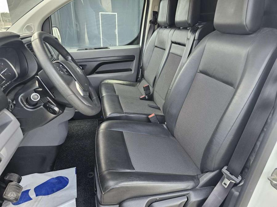 White Peugeot Expert 2016 in Vilnius, with an engine capacity of 0.00 L and mileage of 162 thousand km for 8350 €, photo 29 on AUTOMOTO.COM.LV