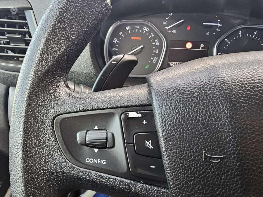 White Peugeot Expert 2016 in Vilnius, with an engine capacity of 0.00 L and mileage of 162 thousand km for 8350 €, photo 30 on AUTOMOTO.COM.LV