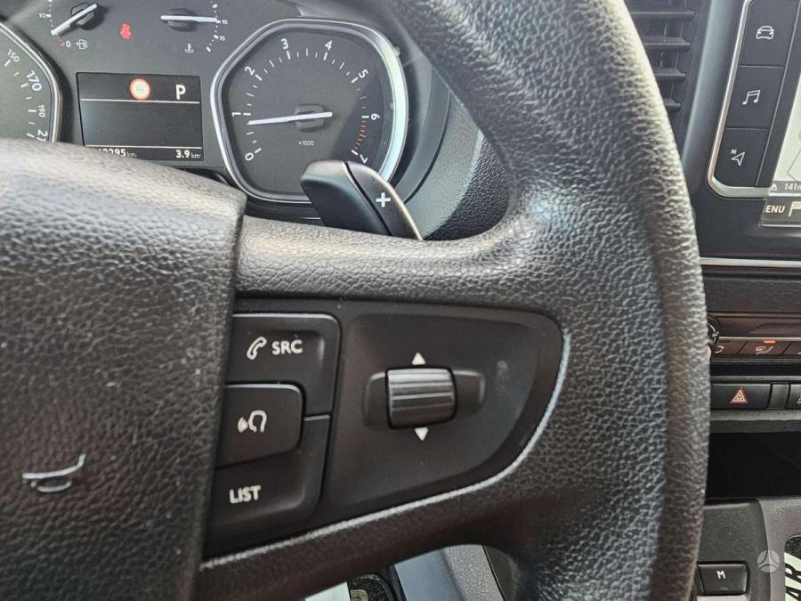 White Peugeot Expert 2016 in Vilnius, with an engine capacity of 0.00 L and mileage of 162 thousand km for 8350 €, photo 37 on AUTOMOTO.COM.LV