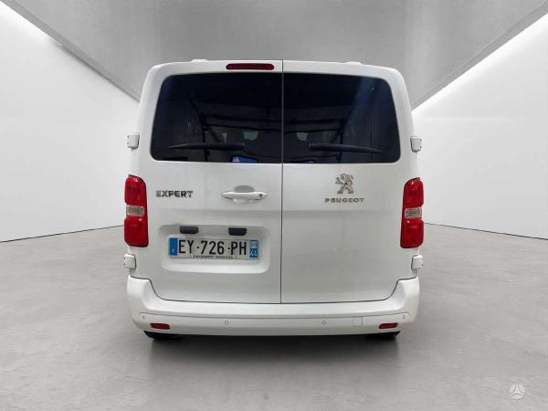 White Peugeot Expert 2018 in Marijampole, with an engine capacity of 1.56 L and mileage of 198 thousand km for 14508 €, photo 4 on AUTOMOTO.COM.LV